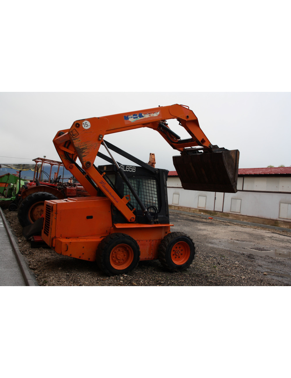 Mini Pala Gommata Fiat Kobelco Mod. SL65 BH